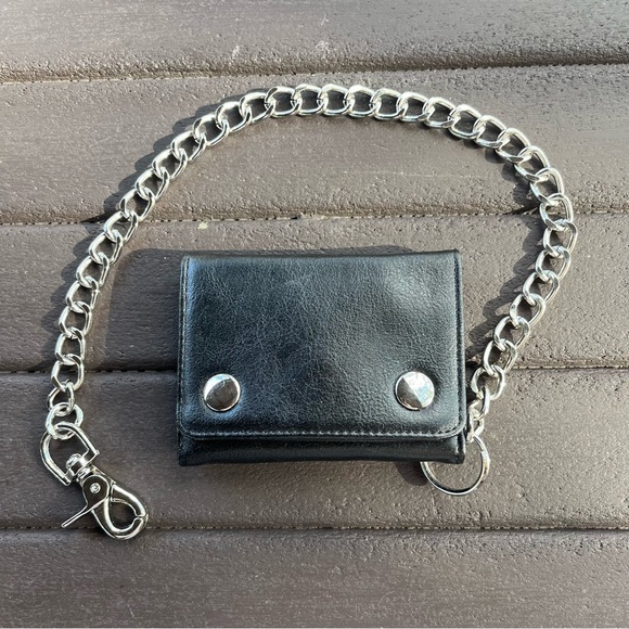 No Boundaries | Bags | Black Double Snap Chain Wallet | Poshmark